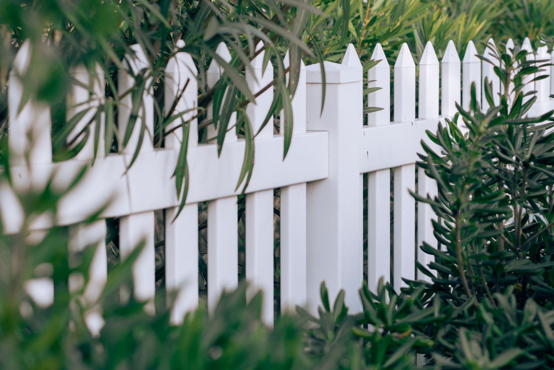 How the Right Fencing Supplies Can Transform Your Calgary Home - DLR ...